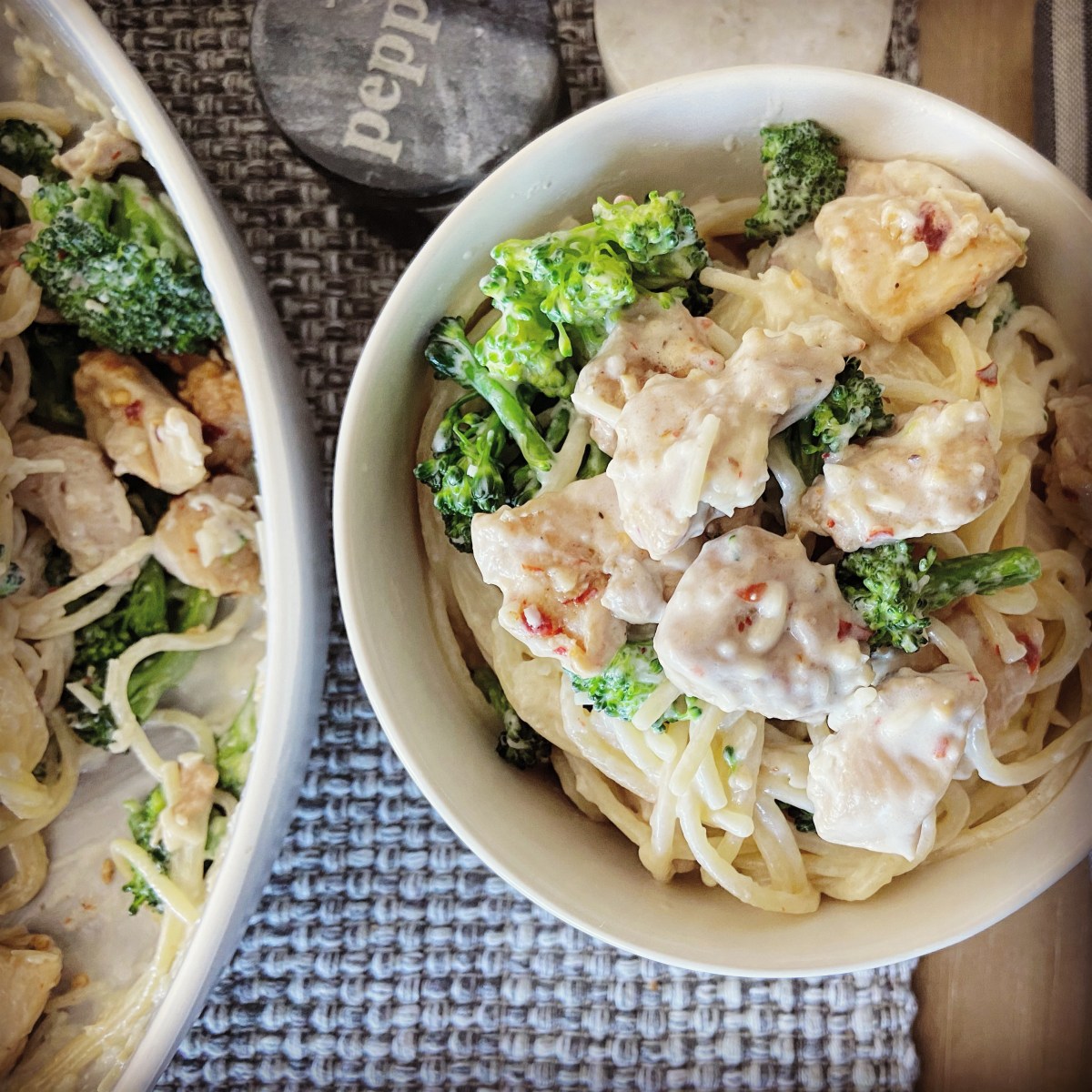 Easiest Chicken Broccoli Alfredo Pasta – Food Snob